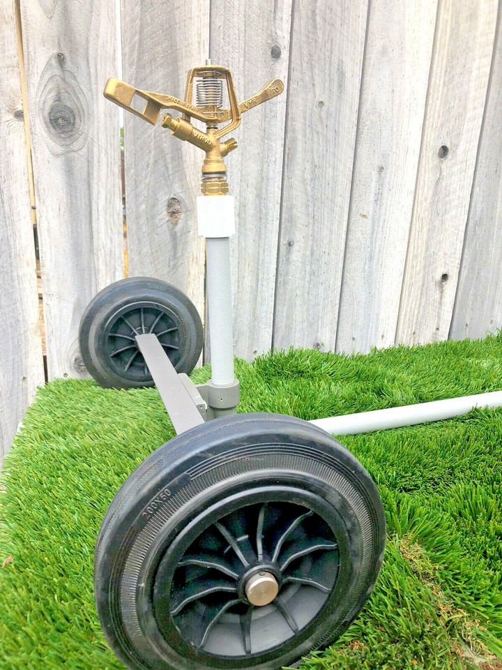 PASTURE MASTER ROLLING SPRINKLER CART LONGEST VYRSA 70 THROW FROM A ...