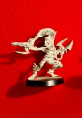 WYCH 5 with PISTOL - OOP METAL DARK ELVES ELDAR DRUKHARI WYCHES ...
