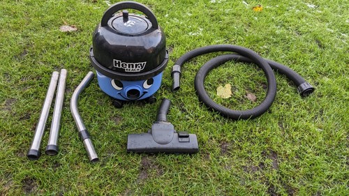 Henry HVR200 A -11 Henry Reach Corded Bagged Cylinder Vacuum Cleaner ...