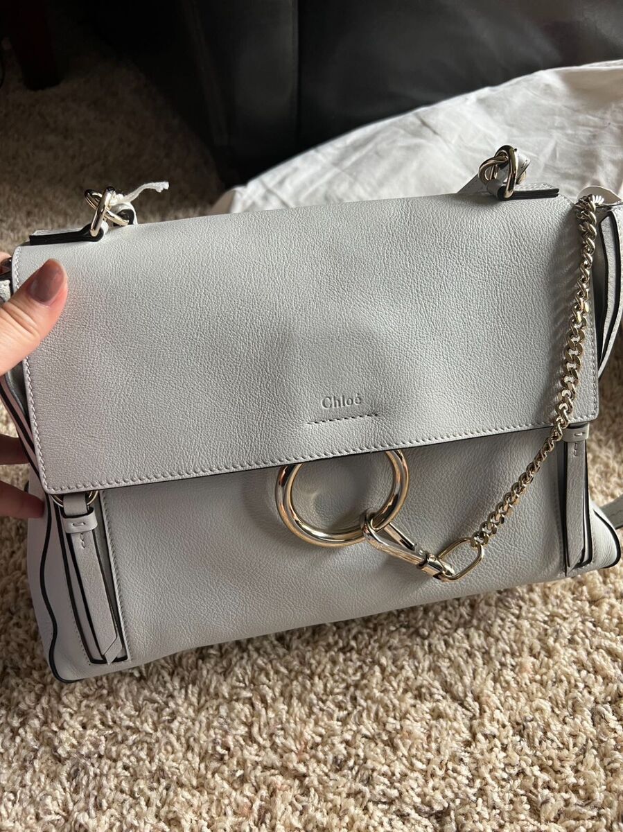 100% Authentic Chloe Faye Day Mixed Flap Medium Shoulder 100% Authentic Chloe Faye Day Mixed Flap Medium Shoulder