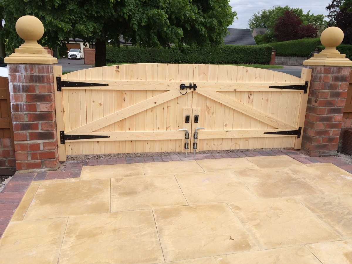 12 Foot Wood Driveway Gates Wrought Iron Driveway Gate Outdoor