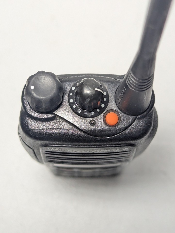 Motorola HT1550 XLS UHF 450-527 MHz 255 Channel Front Panel ...