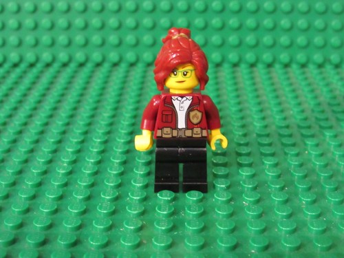Lego CITY Minifigure - Fire Chief, Firefighter Female Freya McCloud ...