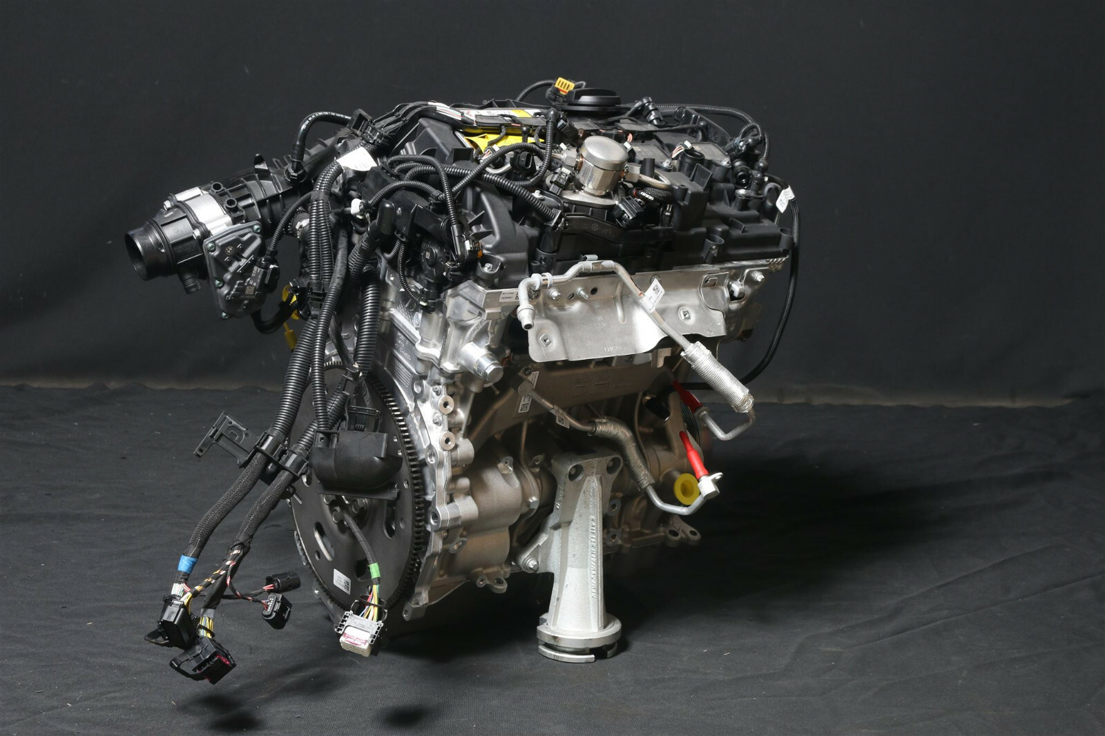 2459232 Bmw X1 F48 Lci 25Ix B48D 51Ab Motor Engine Intake Manifold ...