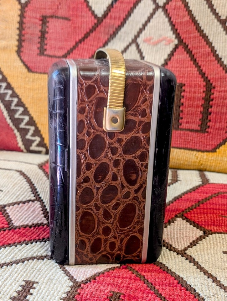 1949 TOM THUMB "BUDDY" MINI TUBE PORTABLE RADIO POST WORLD WAR II GEM ...