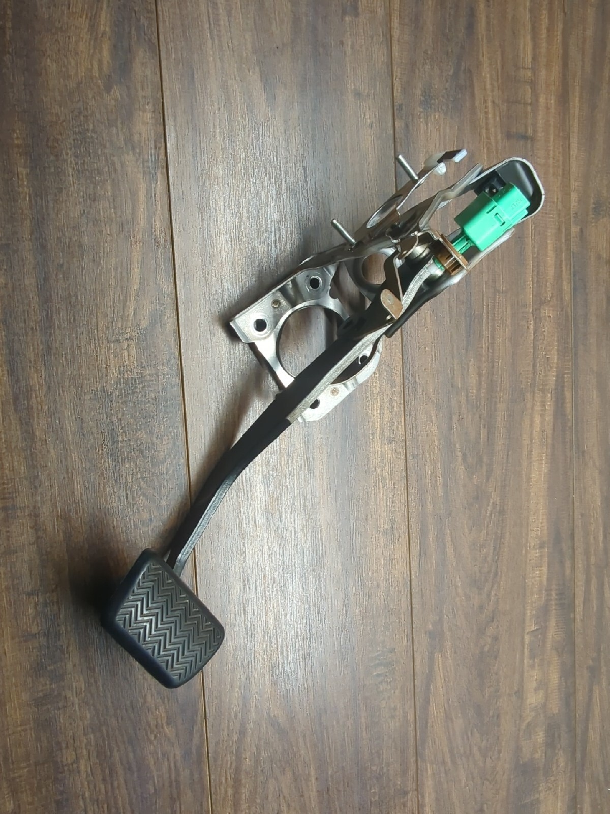 2010-2015 TOYOTA PRIUS 1.8L Brake Pedal w/ Position Sensor OEM Factory ...