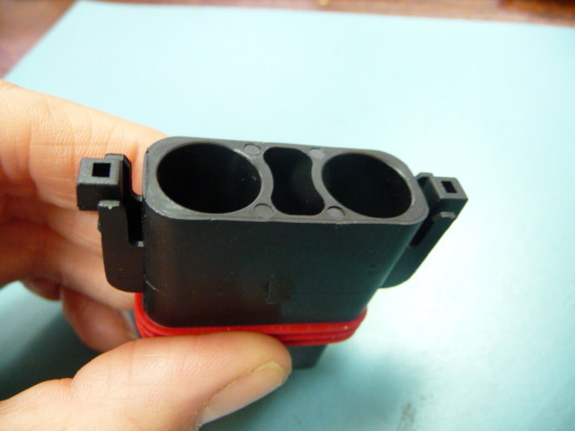 FARGO ASSEMBLY INC CN-02FMAX Qty of 13 per Lot CONNECTOR; Automotive ...