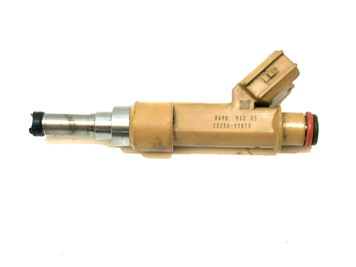 FUEL INJECTOR 23250-37010 TOYOTA HYBRID AURIS PRIUS LEXUS CT 08-15 1.6 ...
