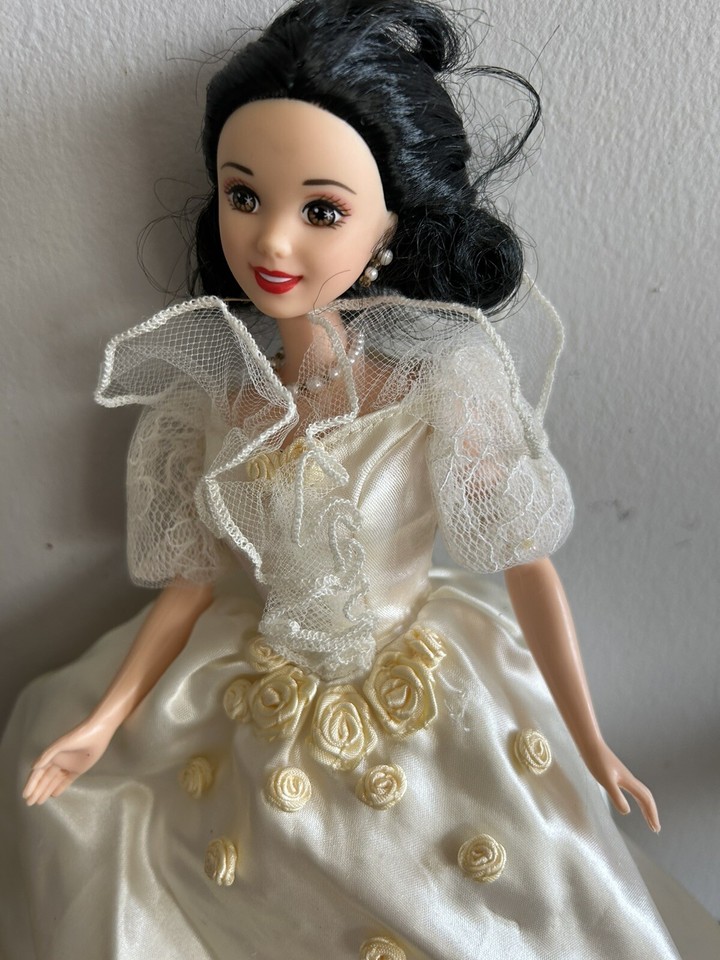 DISNEY WEDDING SNOW WHITE Bride Doll Barbie Mattel, Vintage 1997 No Box ...