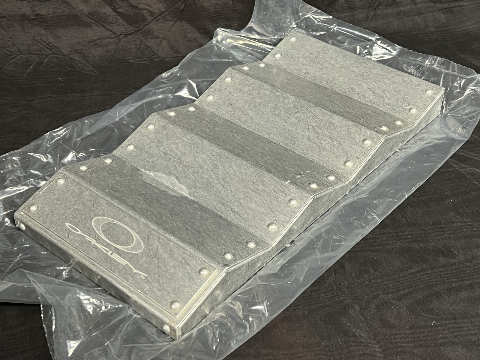 RARE OAKLEY METAL DISPLAY STAND TRAY HOLDER vintage z… - Gem