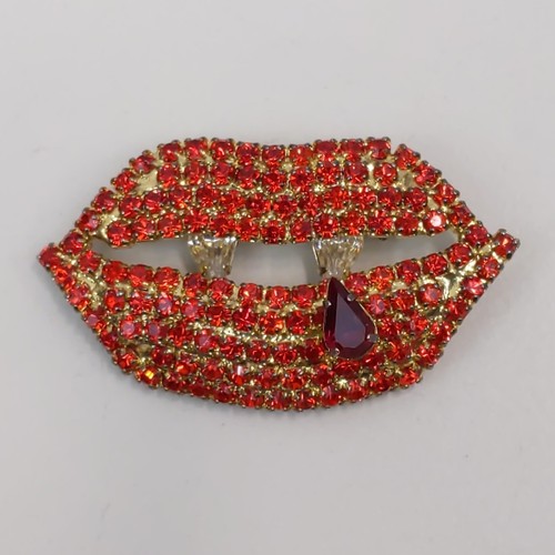 Vasari Vampire Lips Brooch Red Rhinestone Crystal Pin Fang Teeth Blood ...