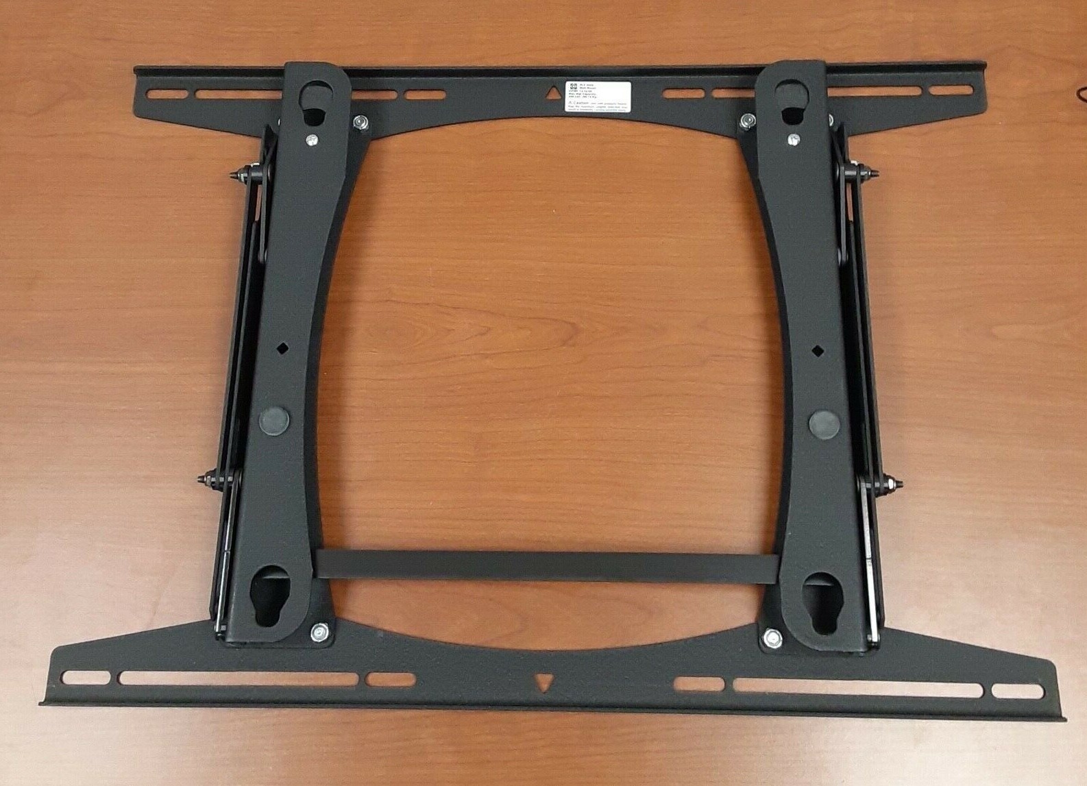 Chief PLP-2045 Pull-N-Tilt Wall Mount...Includes PSB-2243 Bracket...NEW ...