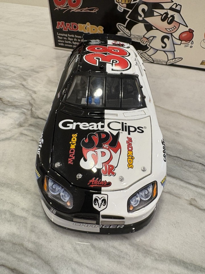 Kasey Kahne 2005 Spy Vs. Spy Great Clips Nascar 1/24 Diecast Action | eBay