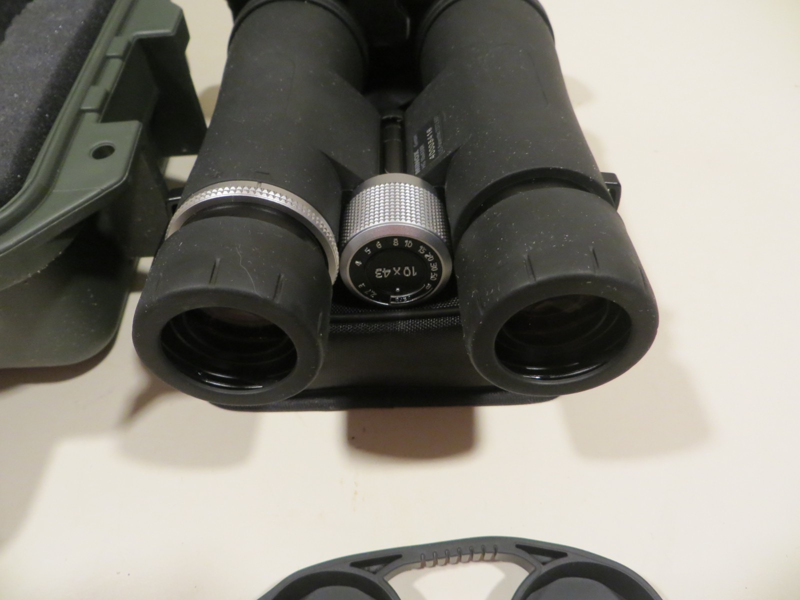 Minox HG 10x43 BR Black Binoculars, great for hunting or sightseeing ...