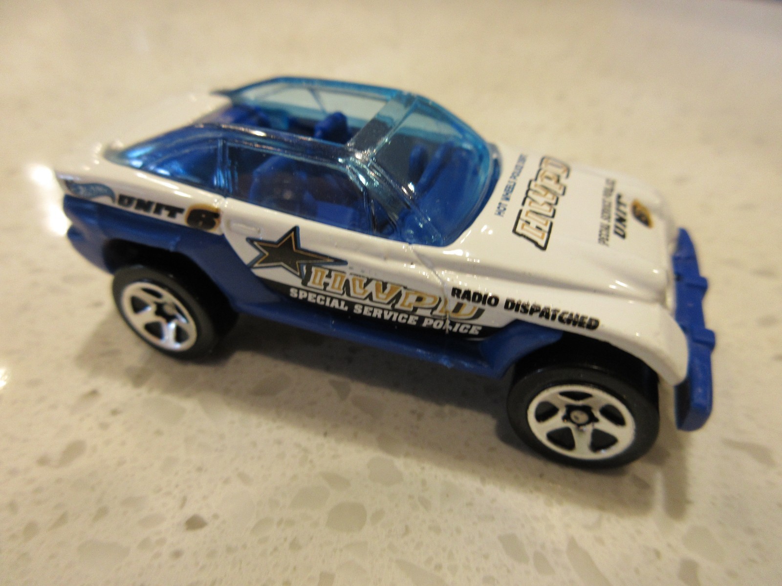 2000 Hot Wheels Jeep Jeepster Police SUV Pickup Truck Diecast 1:64 Toy ...