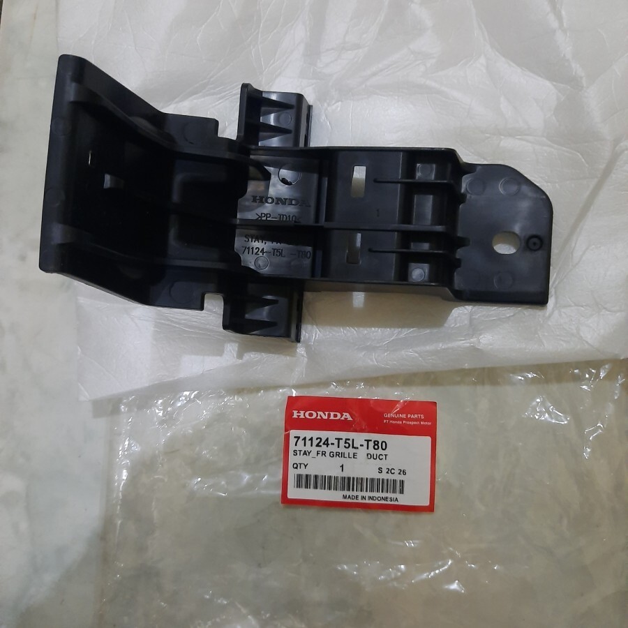 Genuine Front Grill Stay Duct 2018-21 Honda Jazz Fit 71124-T5L-T80 ...