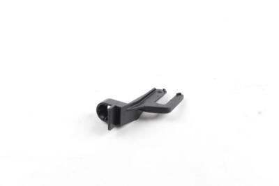 NEW GENUINE AUDI VOLKSWAGEN SKODA SEAT CONNECTOR HOUSING BRACKET ...
