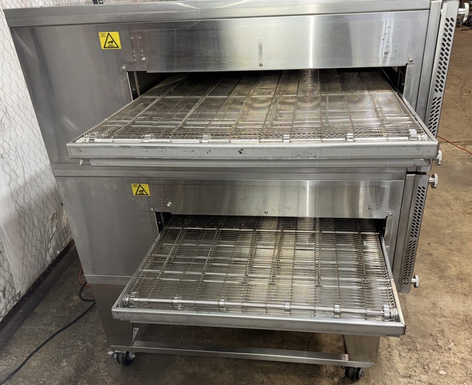 2020 XLT 3240 Nat Gas Double Stack Pizza Conveyor Ovens** Video Demo ...