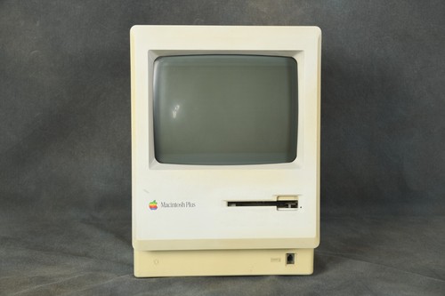 Vintage 1988 Apple M0001A Macintosh Plus Computer For PARTS OR REPAIR ...