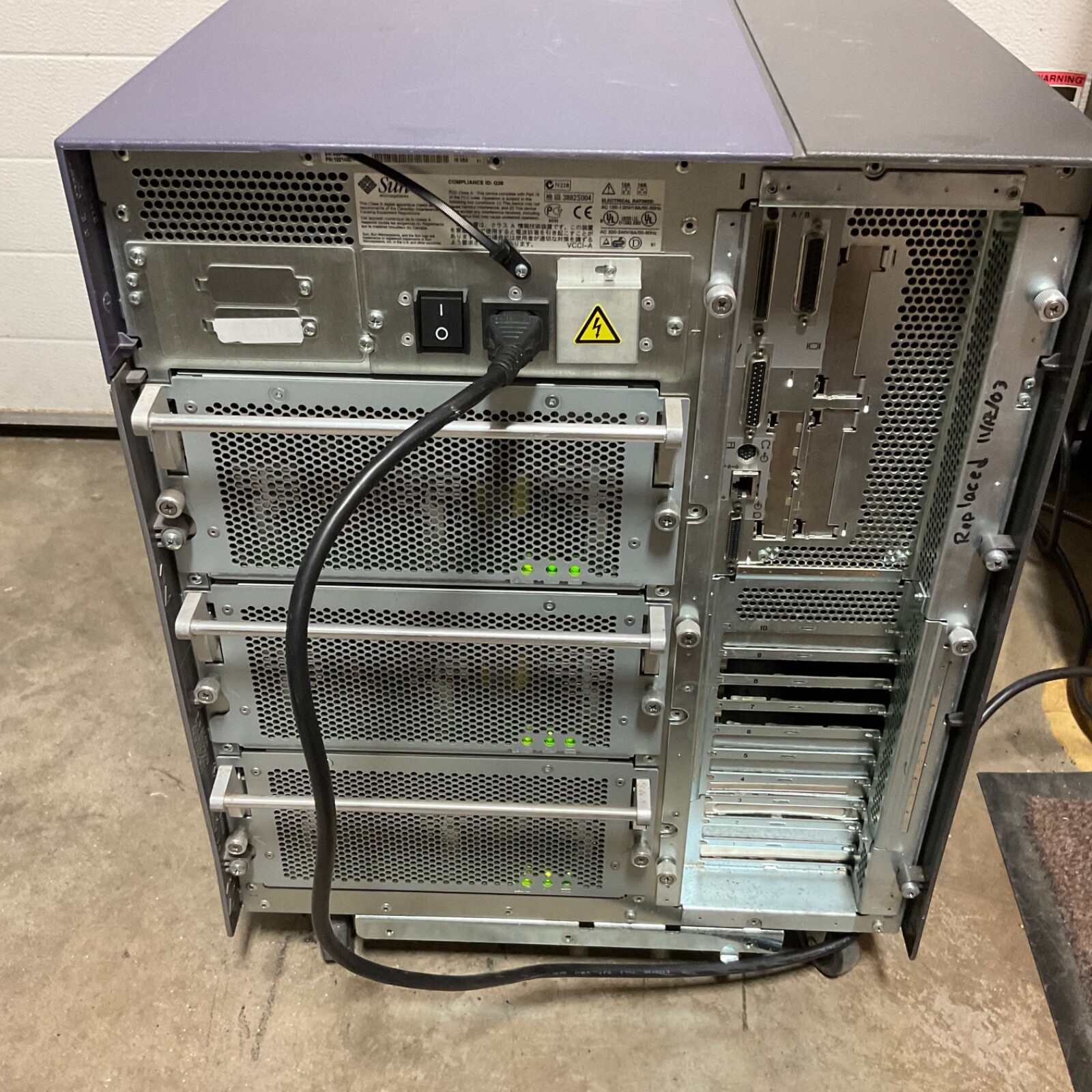 Sun Microsystems UltraSpark E450 1221432-1 5015270015314 3001359 4 CPU ...