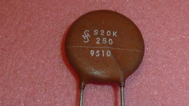 NEW 5PCS S20K250 VARISTOR 390V 8KA DISC 20MM MICA CERAMIC DISC ...