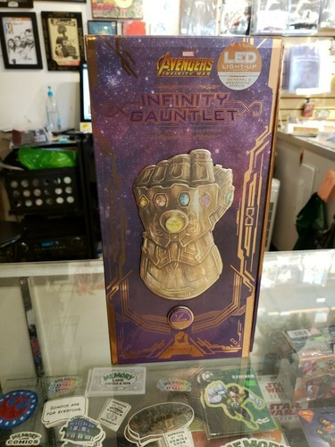 Hot Toys Avengers Infinity War Infinity Gauntlet 1/4 Scale LED Light Up ...