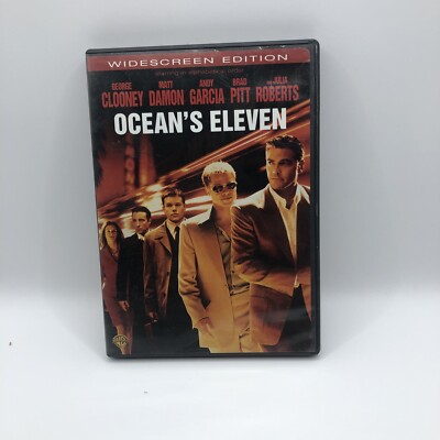 OCEAN'S ELEVEN George Clooney Brad Pitt Matt Damon Julia Roberts 2001 ...