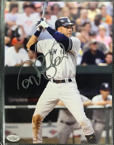 Derek Jeter Signed Autograph 8x10 Photo New York Yankees MLB NYY JSA ...