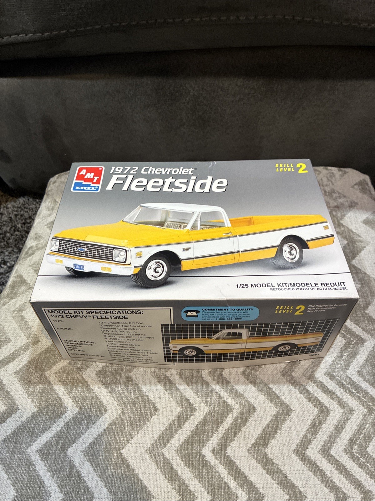 COMPLETE NEW in OPEN BOX AMT ERTL 1972 CHEVROLET FLEETSIDE MODEL KIT ...