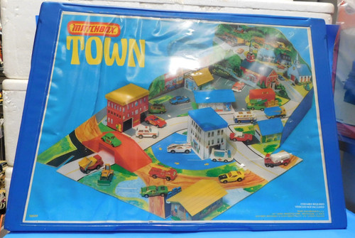 ! VINTAGE 1977 MATCHBOX TOWN PLAYSET LOOK BC ! | eBay