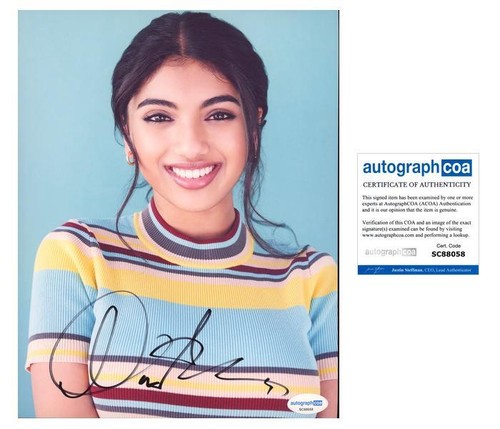 Avantika "Mean Girls" AUTOGRAPH Signed Autographed 8x10 Photo C ACOA | eBay
