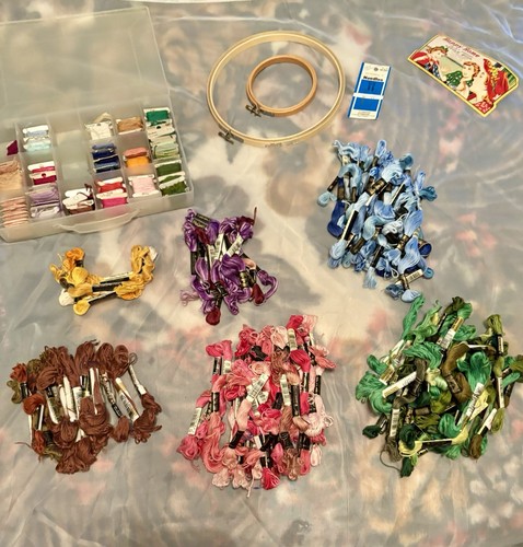 DMC Lot 160+ Embroidery Cross Stitch Floss Skeins and cards Lot 50 w ...
