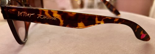 Betsey Johnson Sunglasses/NWOT/Brown Tortious Shell Color Frame w/Amber ...