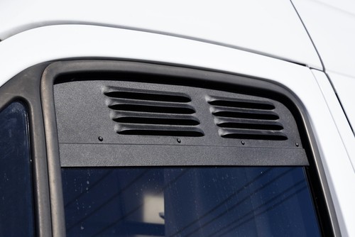 louvre air vents Mercedes Sprinter 2006 -17 - RV window ventilation ...