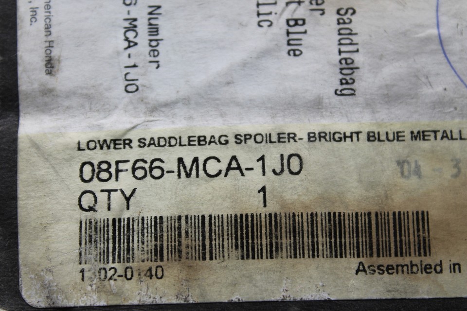 2005 HONDA GL1800 (HBG) OEM NOS 08F66-MCA-1J0 saddlebag SPOILER *PB356M ...