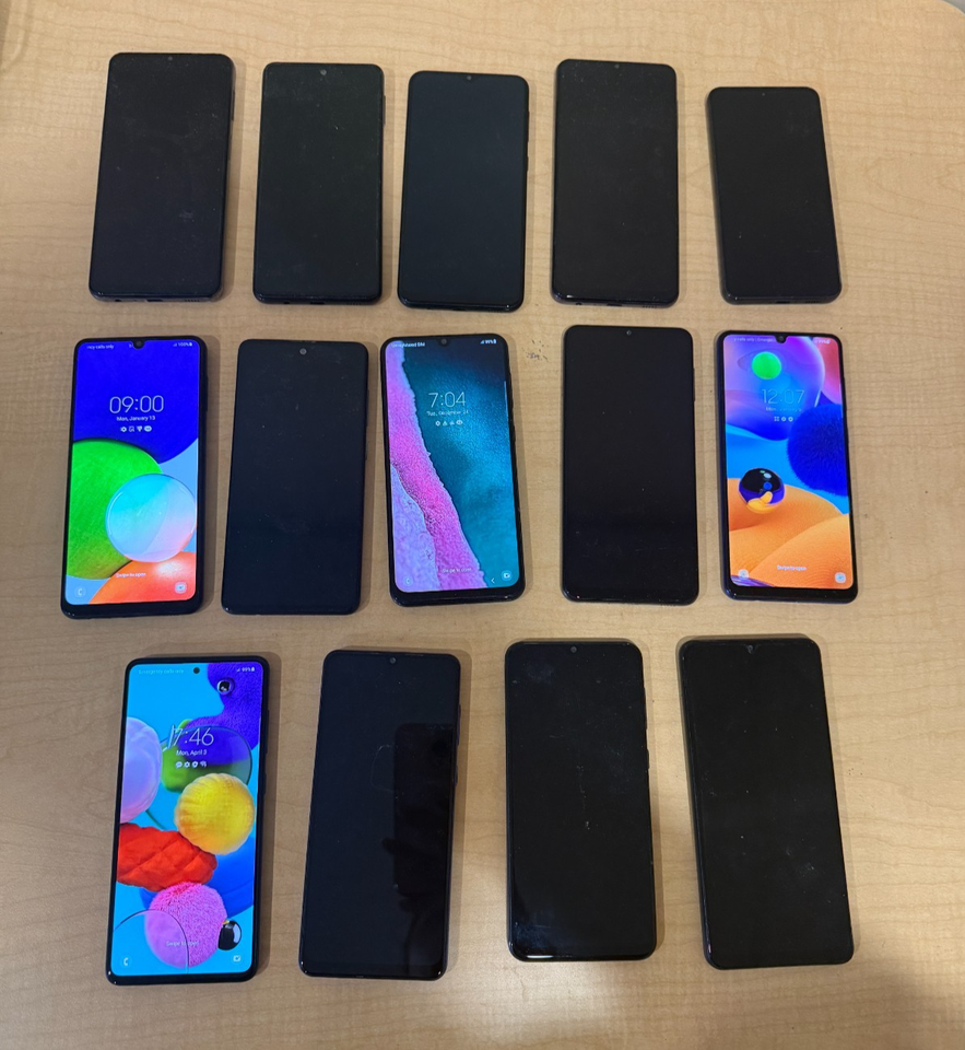 Lot of 14 Samsung Phones - DM1 (S23), A51, A50, A32, A31, A30s, A22 ...