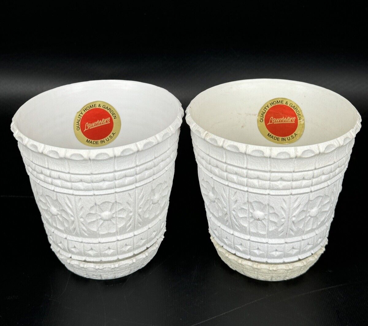 White Plastic Planter With Light Oticy LED Flower Pot PEAR With Cool
