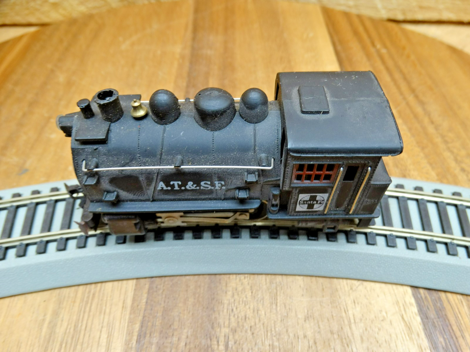 Life-Like HO Scale 0-4-0 Santa Fe Steam Locomotive Portside Switcher ...