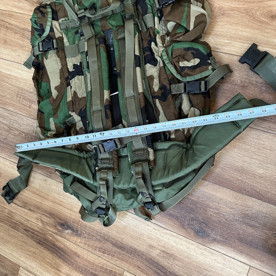 US Military M81 Woodland Camouflage Combat Field Pack Large w Internal ...