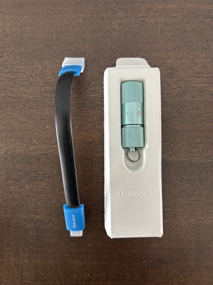 Olight i1R 2 EOS Keychain Flashlight Limited Edition Green (Open Box ...