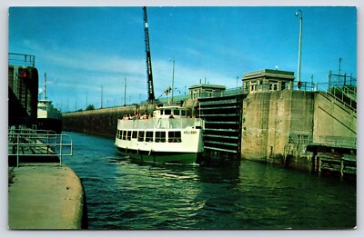 Vintage Postcard The Soo Locks Sault Ste. Marie Michigan Holiday Cruise ...