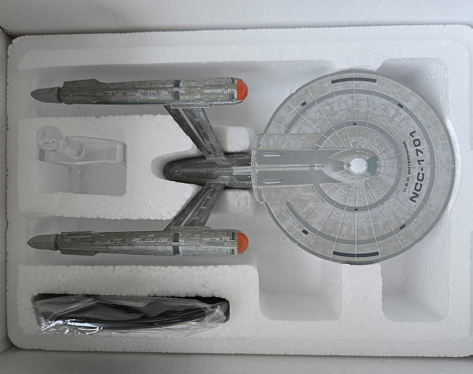 Eaglemoss Starship Eaglemoss Star Trek USS Edison NCC-1683 Model Ship ...