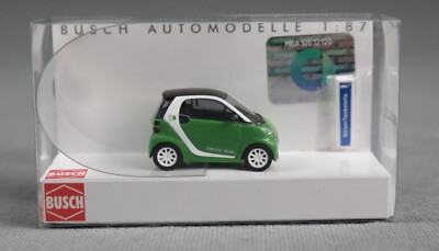 BUSCH 46225 (H0, 1:87) - Smart Fortwo Coupé "ElectricDrive" grün mit ...