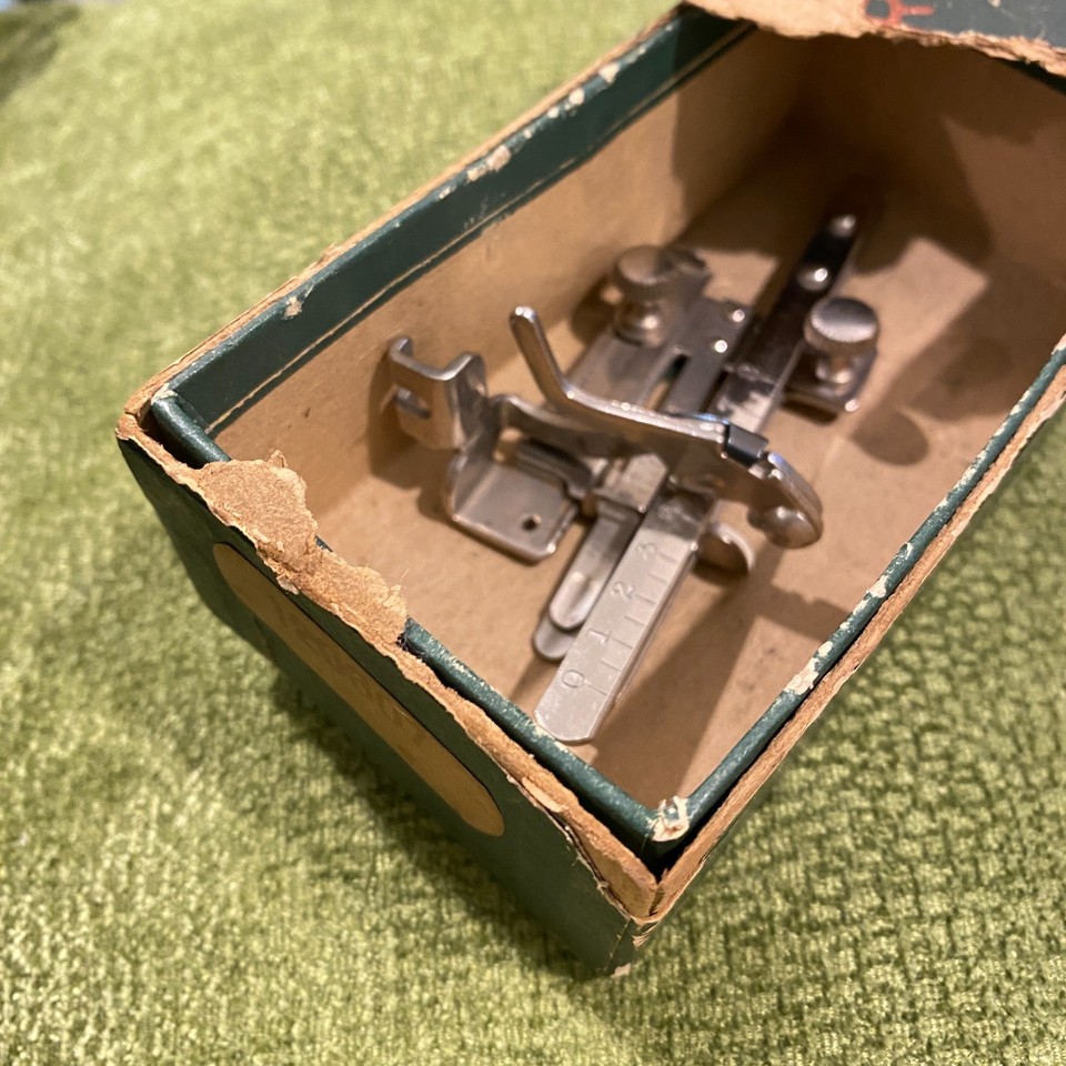 VTG Singer Tucker Pintuck Foot COMPLETE Low Shank Sewing Machine ...