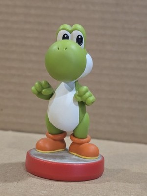 Nintendo Amiibo Super Mario Bros Series - Yoshi Red Base - OOB | eBay