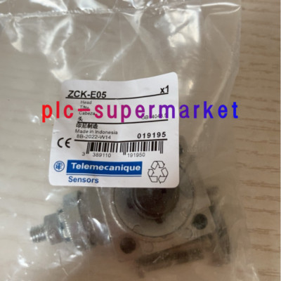 ZCKE05 ZCK-E05 New Schneider Telemecanique Limit Switch Express ...