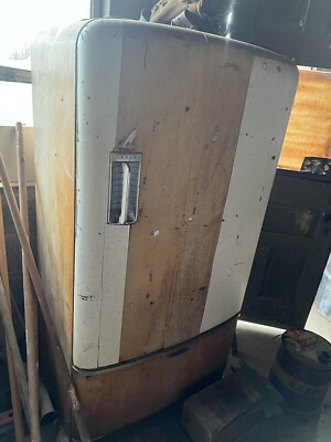 Ice Boxes - Leonard Refrigerator