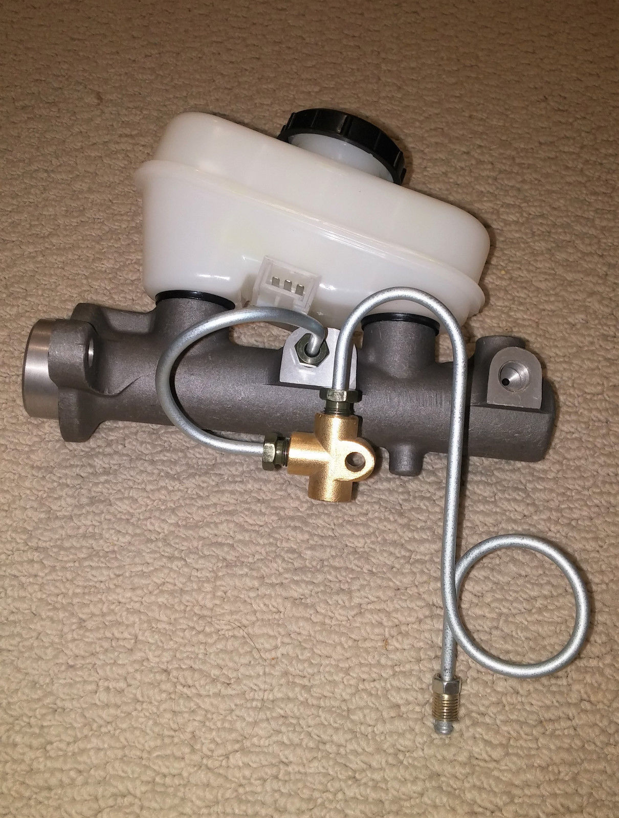 Mustang Master Cylinder 1-1/16 Bore 87-93 + 3-2 Port Adapter Kit Rear ...