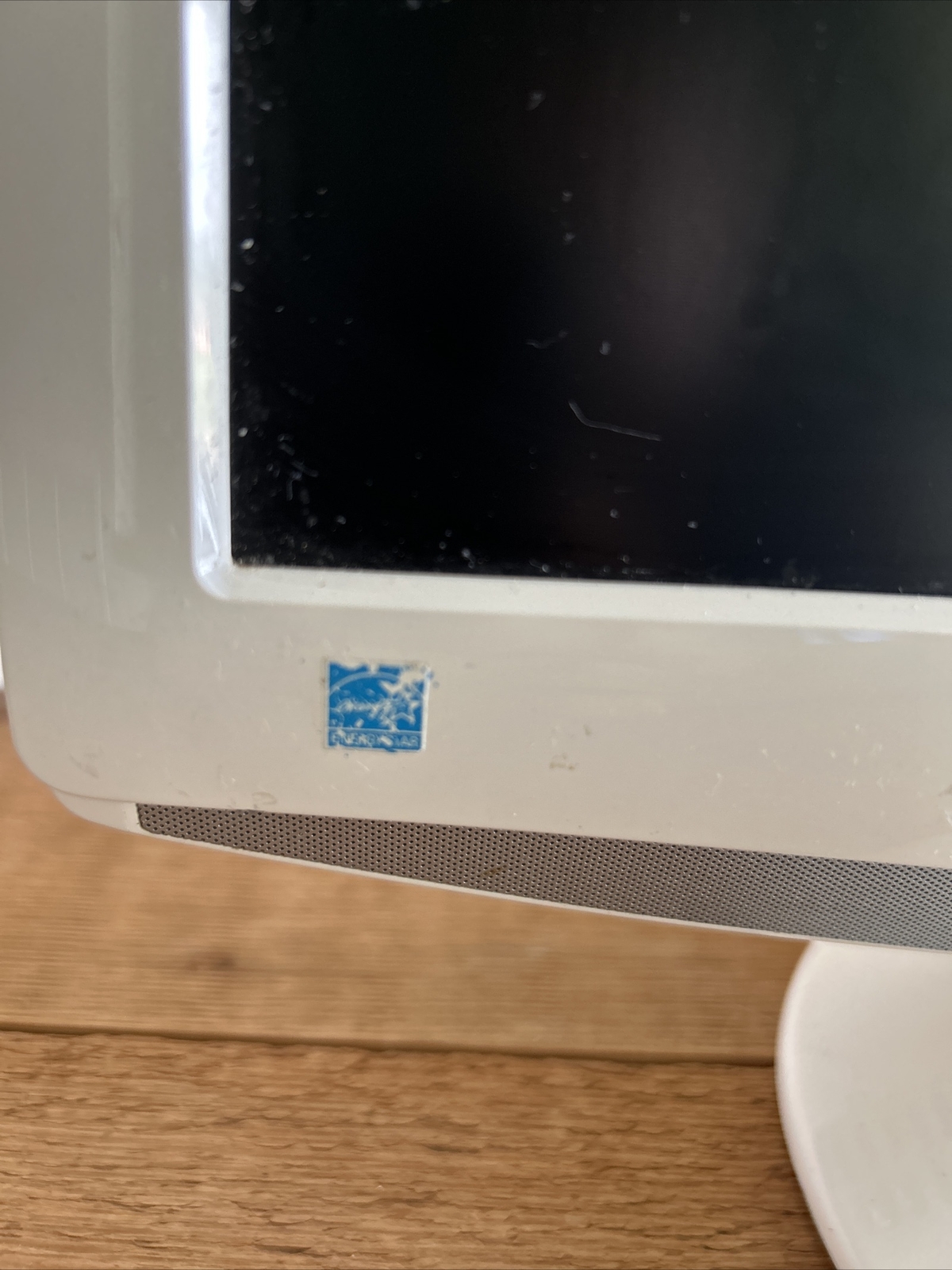 SHARP LC-19SK24U-W WHITE LCD /HDTV FLAT PANEL RETRO GAMING TV | eBay