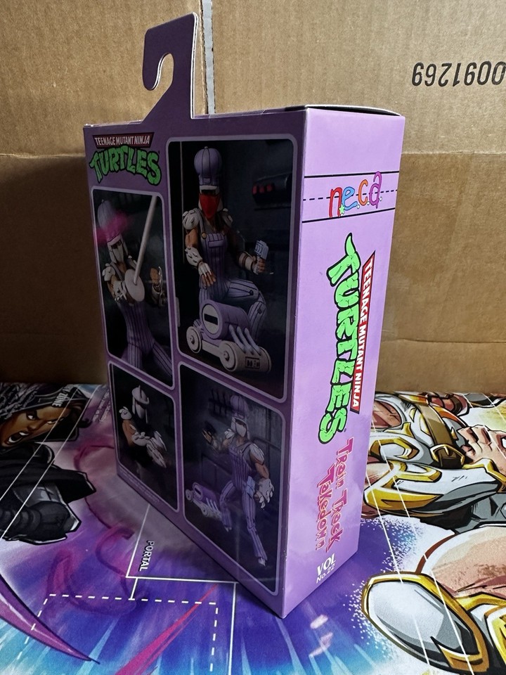 NYCC 2025 NECA Teenage Mutant Ninja Turtles 1987 TRAIN TRACK TAKEDOWN ...